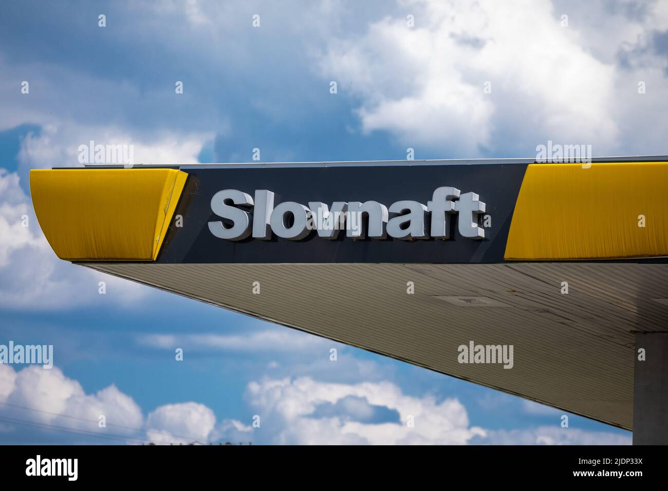 Slovnaft logo hi-res stock photography and images - Alamy