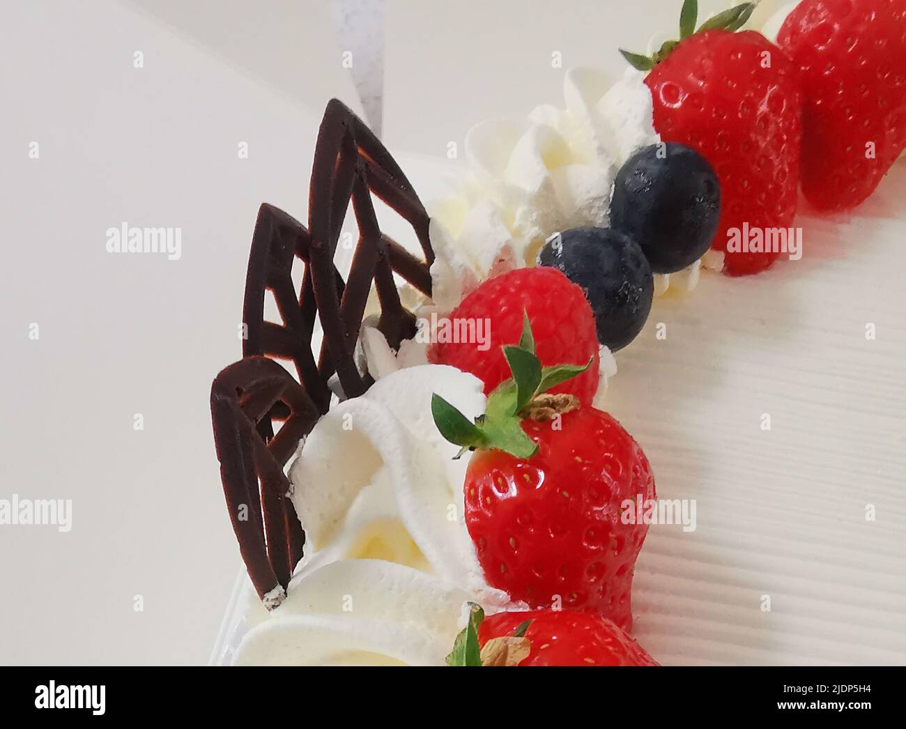 Creamy dessert strawberries chocolate hi-res stock photography and ...