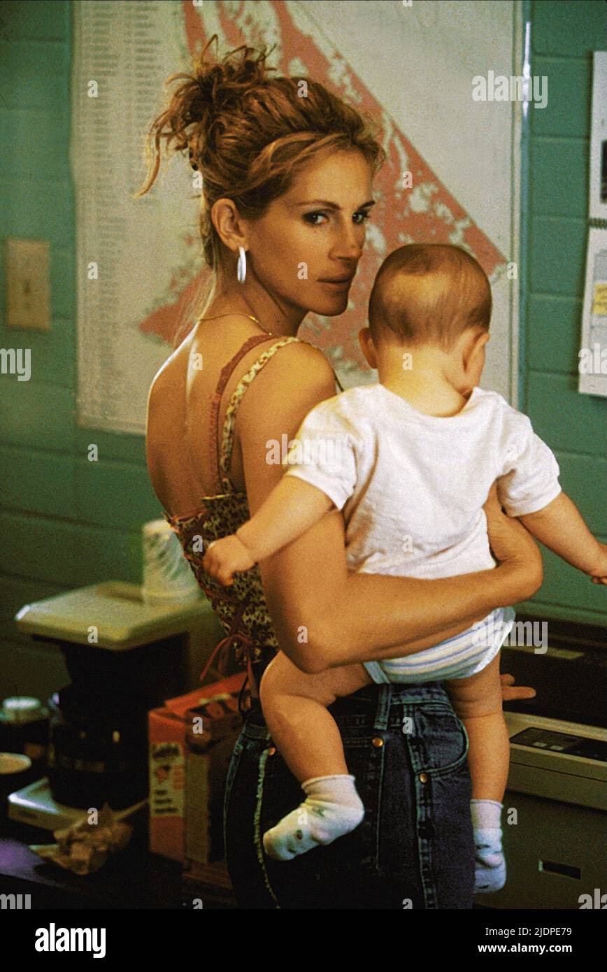 JULIA ROBERTS, ERIN BROCKOVICH, 2000 Stock Photo - Alamy JULIA ROBERTS, ERIN BROCKOVICH, 2000 Stock Photo - Alamy