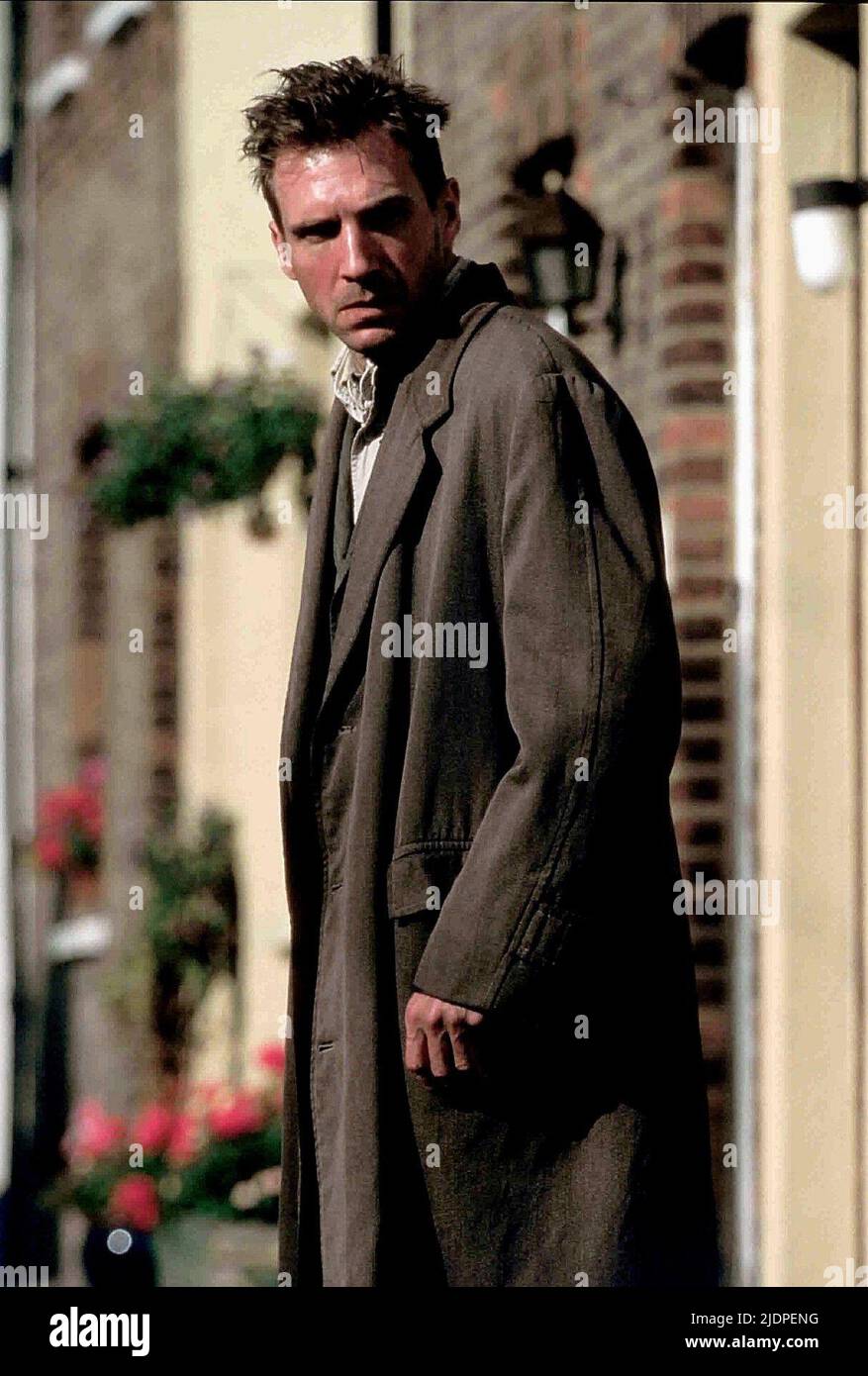 RALPH FIENNES, SPIDER, 2002 Stock Photo - Alamy