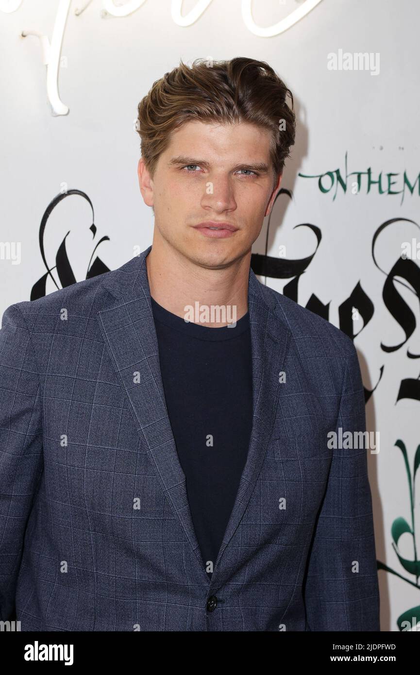 Toby Huntington-Whiteley attends the 'On The Move' Montblanc Extreme ...