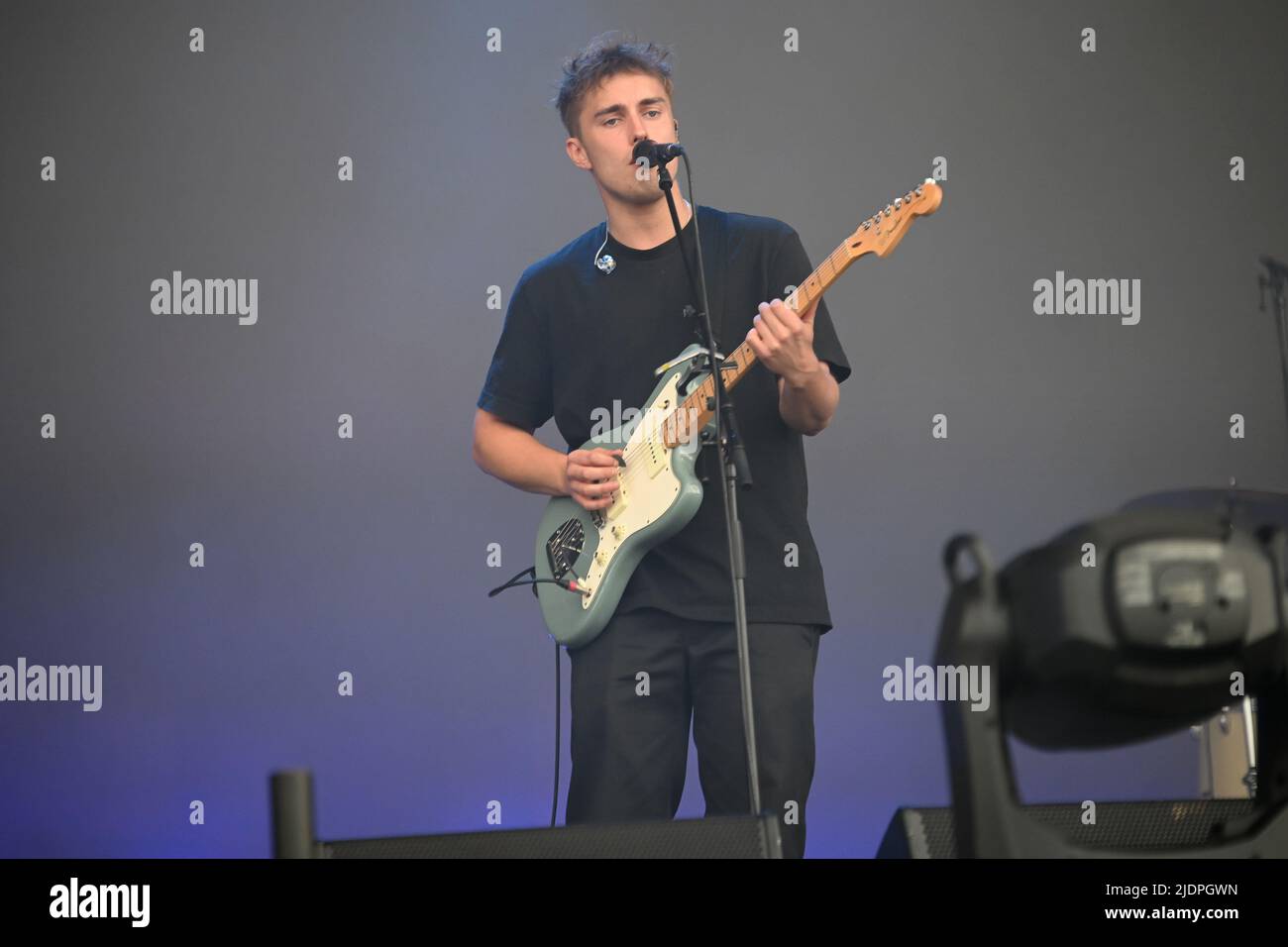 Sam malone in hi-res stock photography and images - Alamy