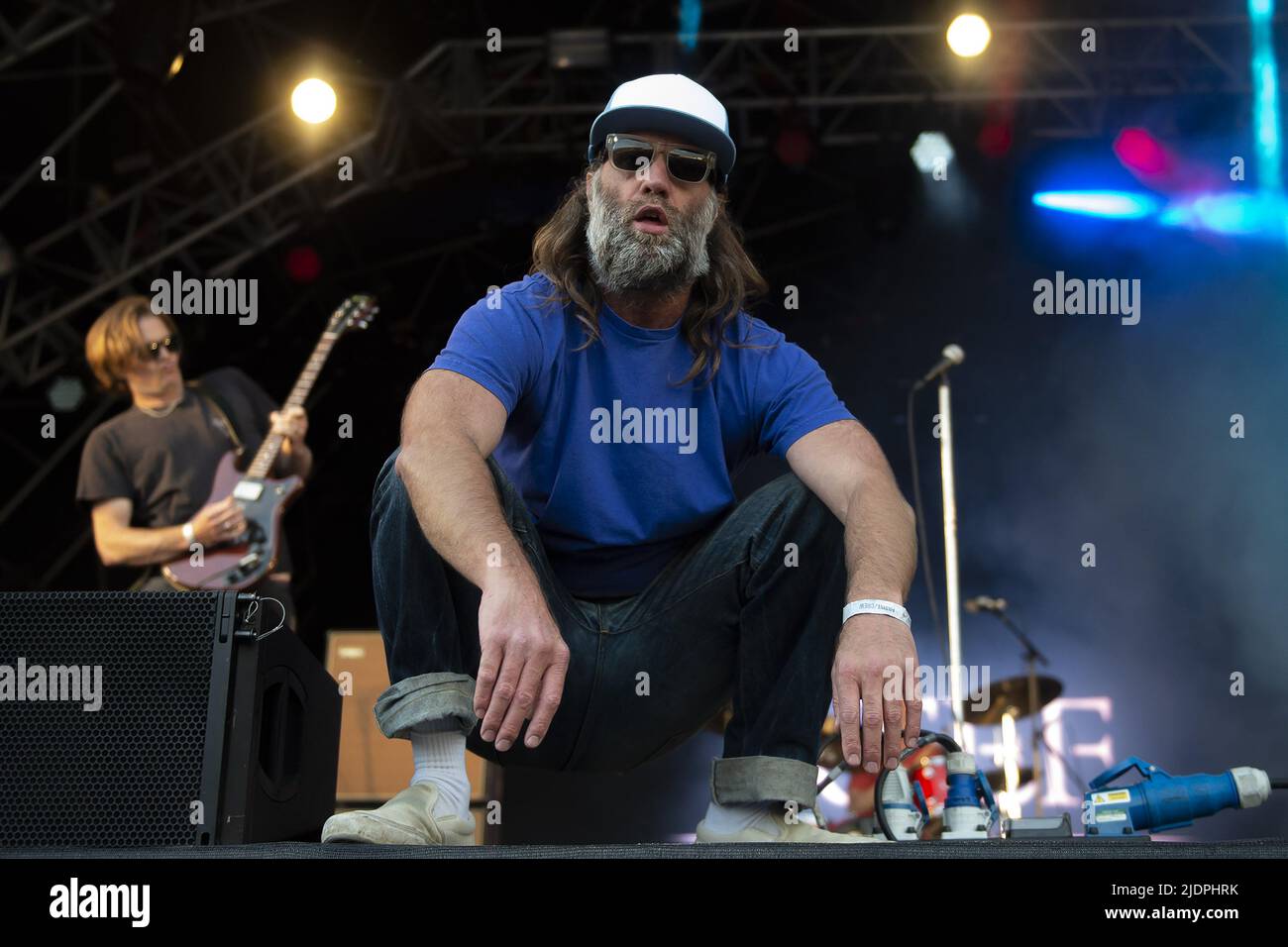 PORTSMOUTH, ENGLAND: Reef perform on stage on day 2 of the Victorious ...