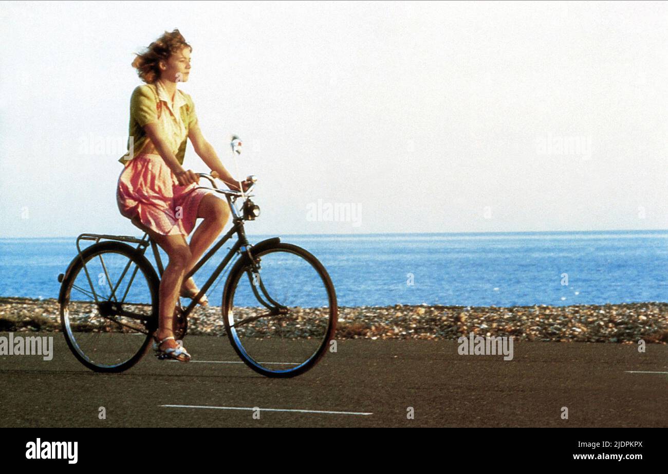 EMILY LLOYD, WISH YOU WERE HERE, 1987 Stock Photo - Alamy