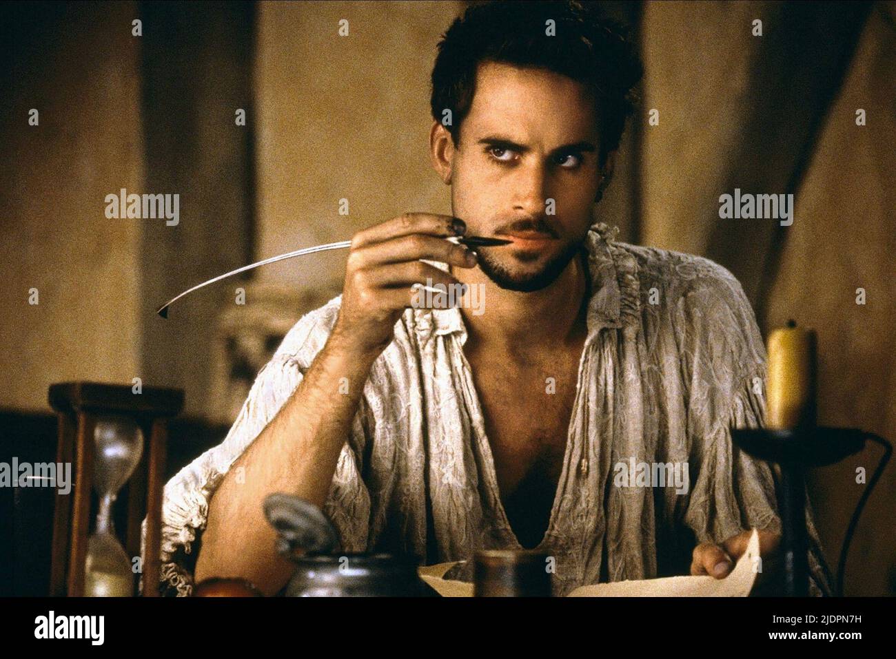 Joseph Fiennes Body