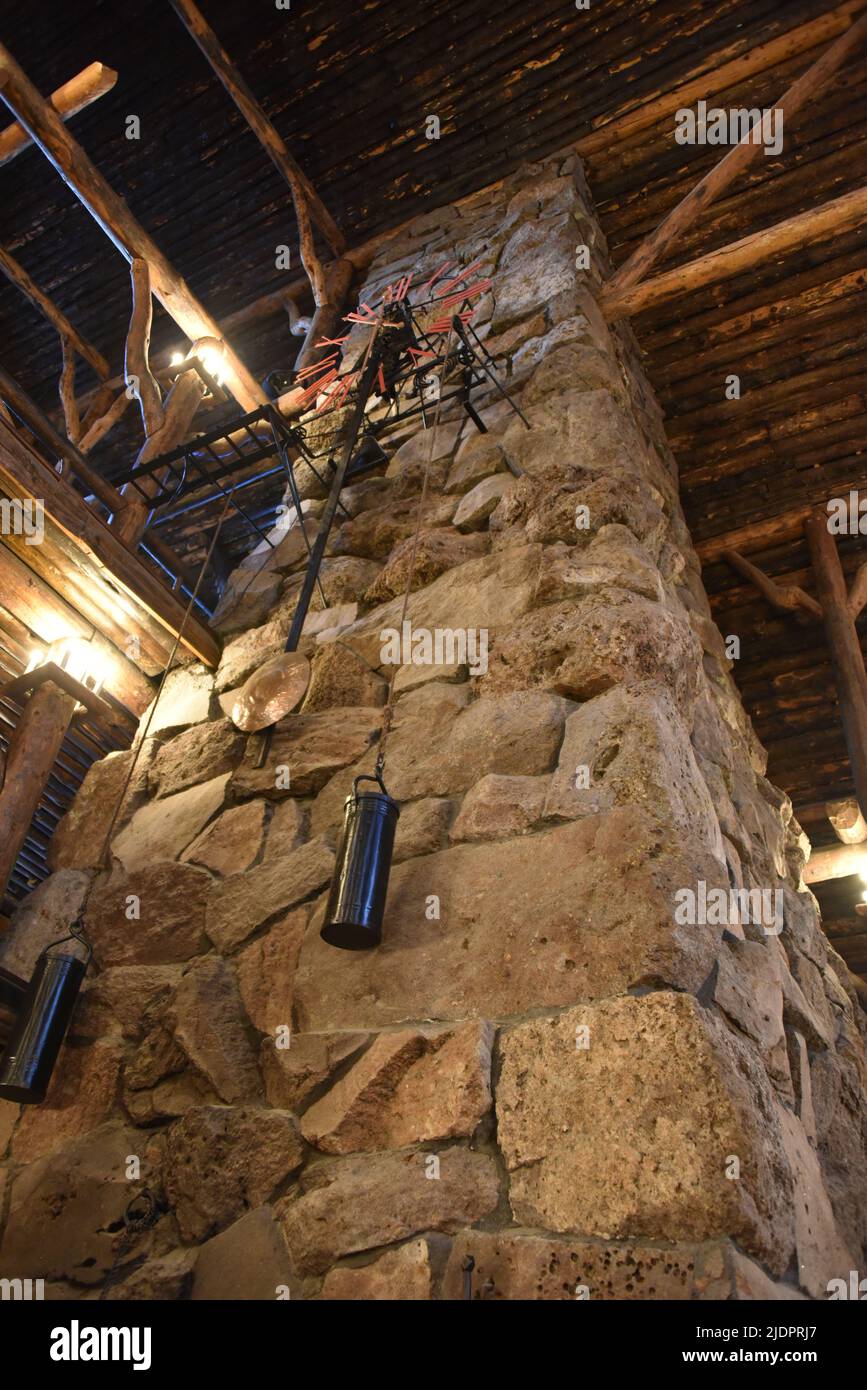 Yellowstone National Park USA 5/21-24/2022. Old Faithful Inn grand ...