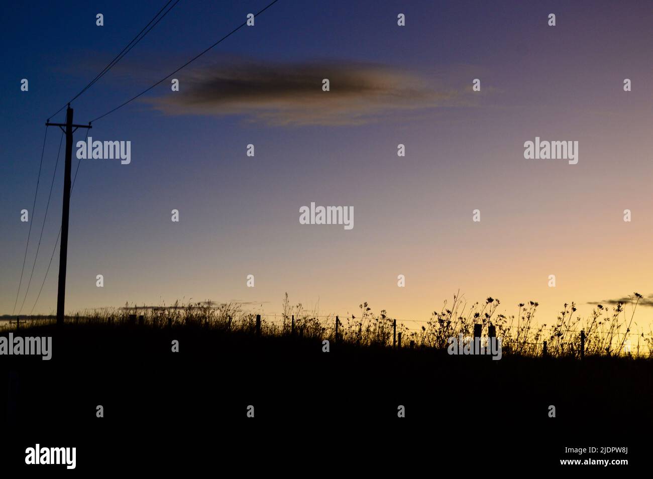 Power lines dusk silhouette hi-res stock photography and images - Alamy