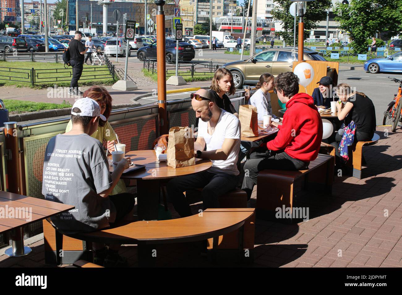 St. Petersburg, Russia. 22nd June, 2022. The restaurant's customers are ...