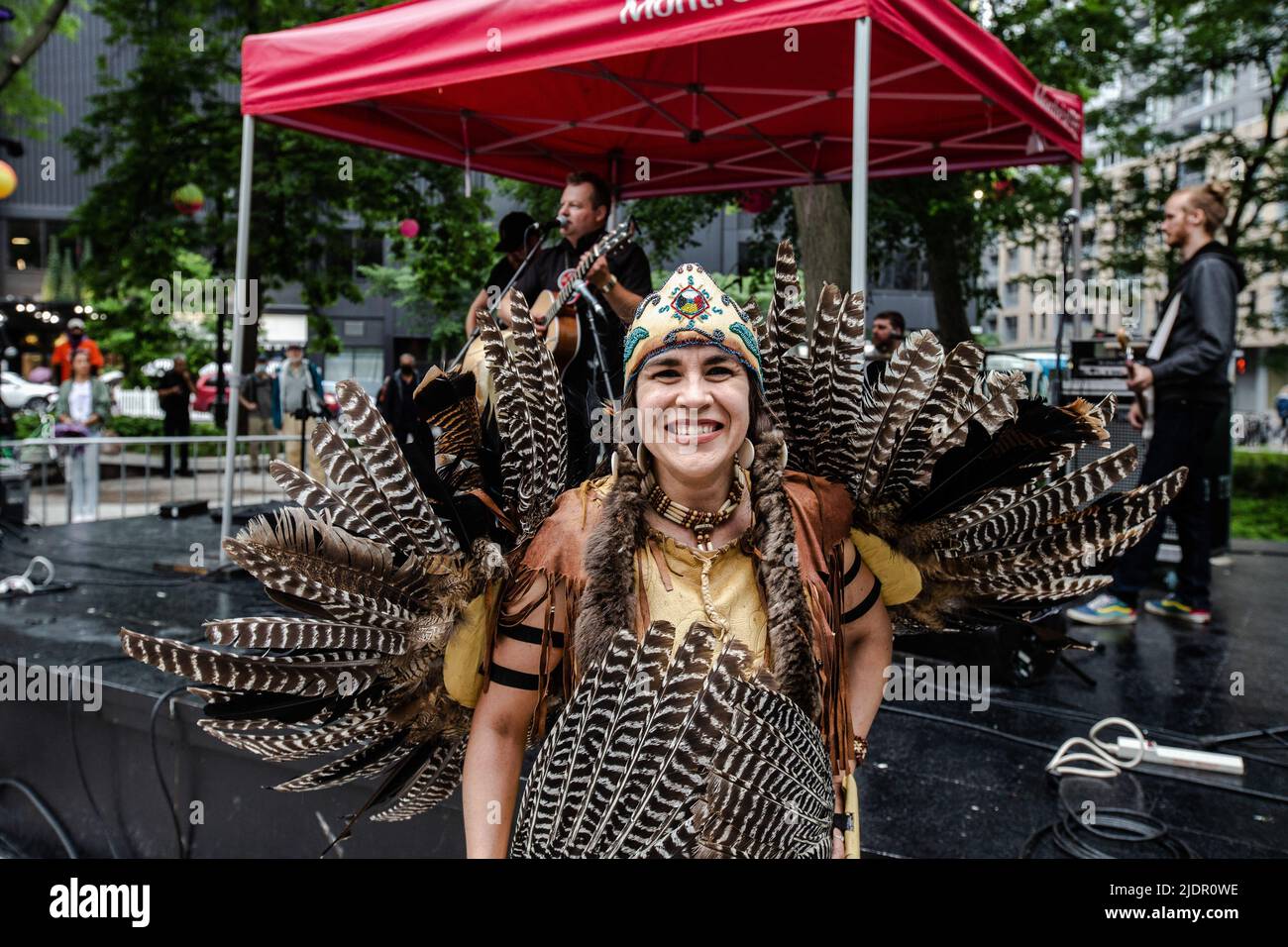 Native canadians in traditional dress hi-res stock photography and ...