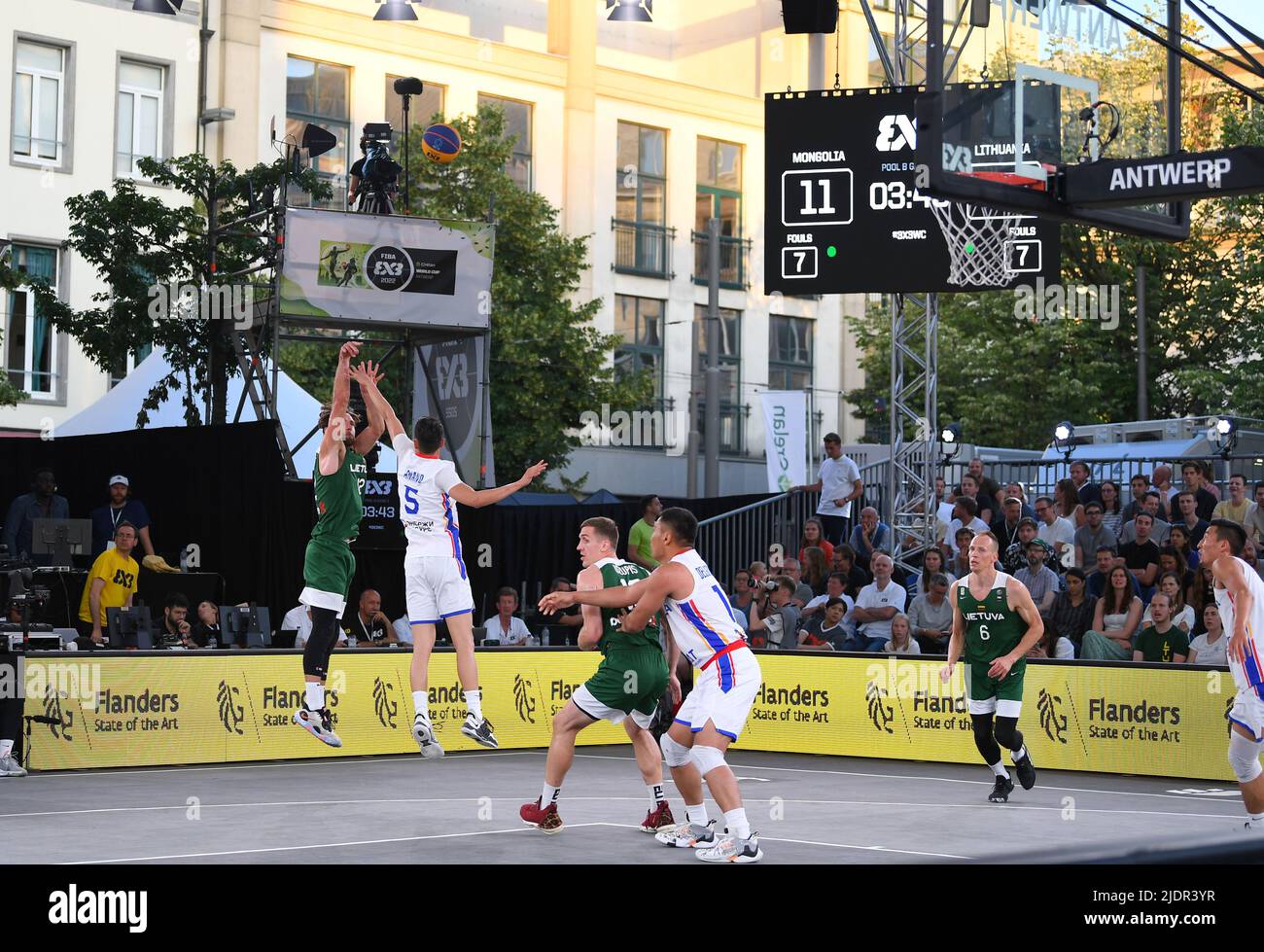 Fiba 3x3 hi-res stock photography and images - Alamy