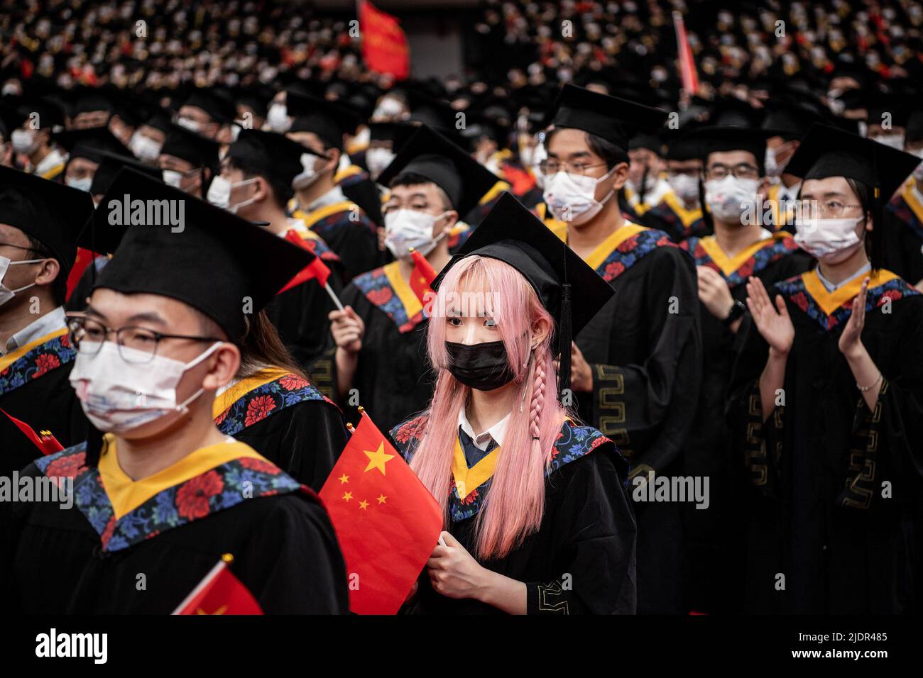 Chinese graduates flag hi-res stock photography and images - Alamy