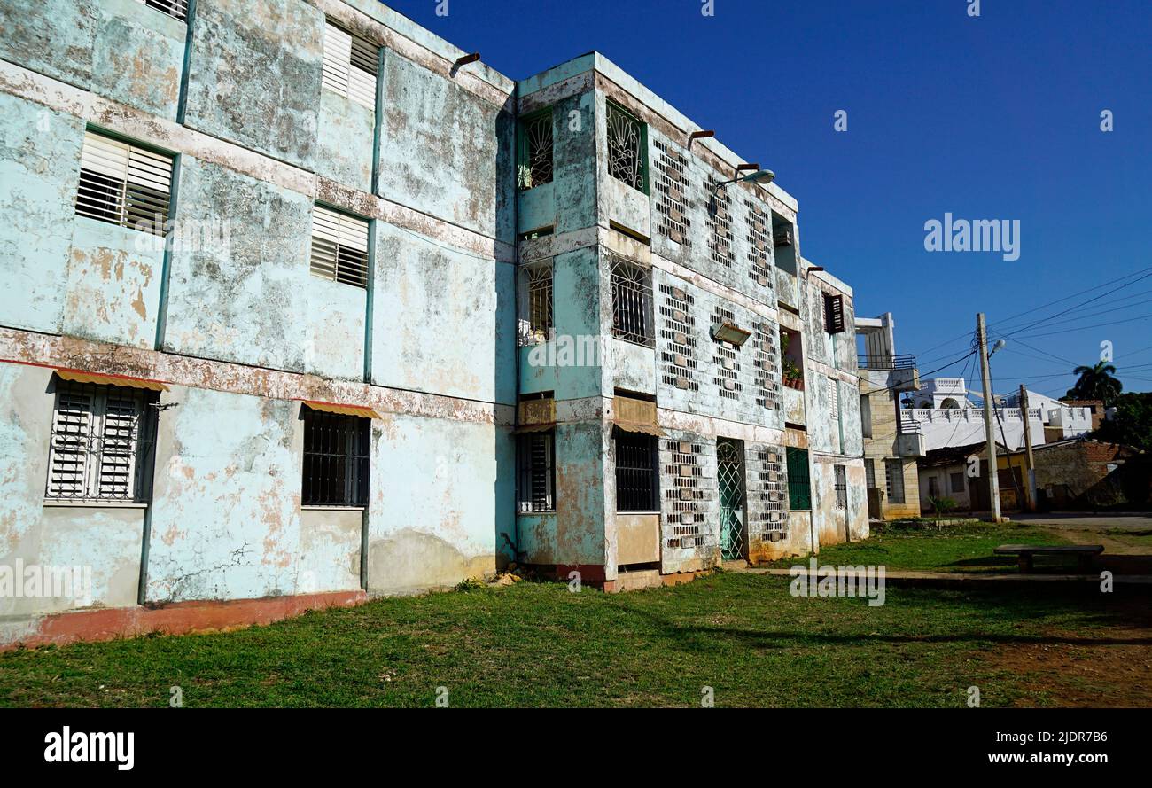 colorful houses in the streets of trinidad on cuba Stock Photo - Alamy