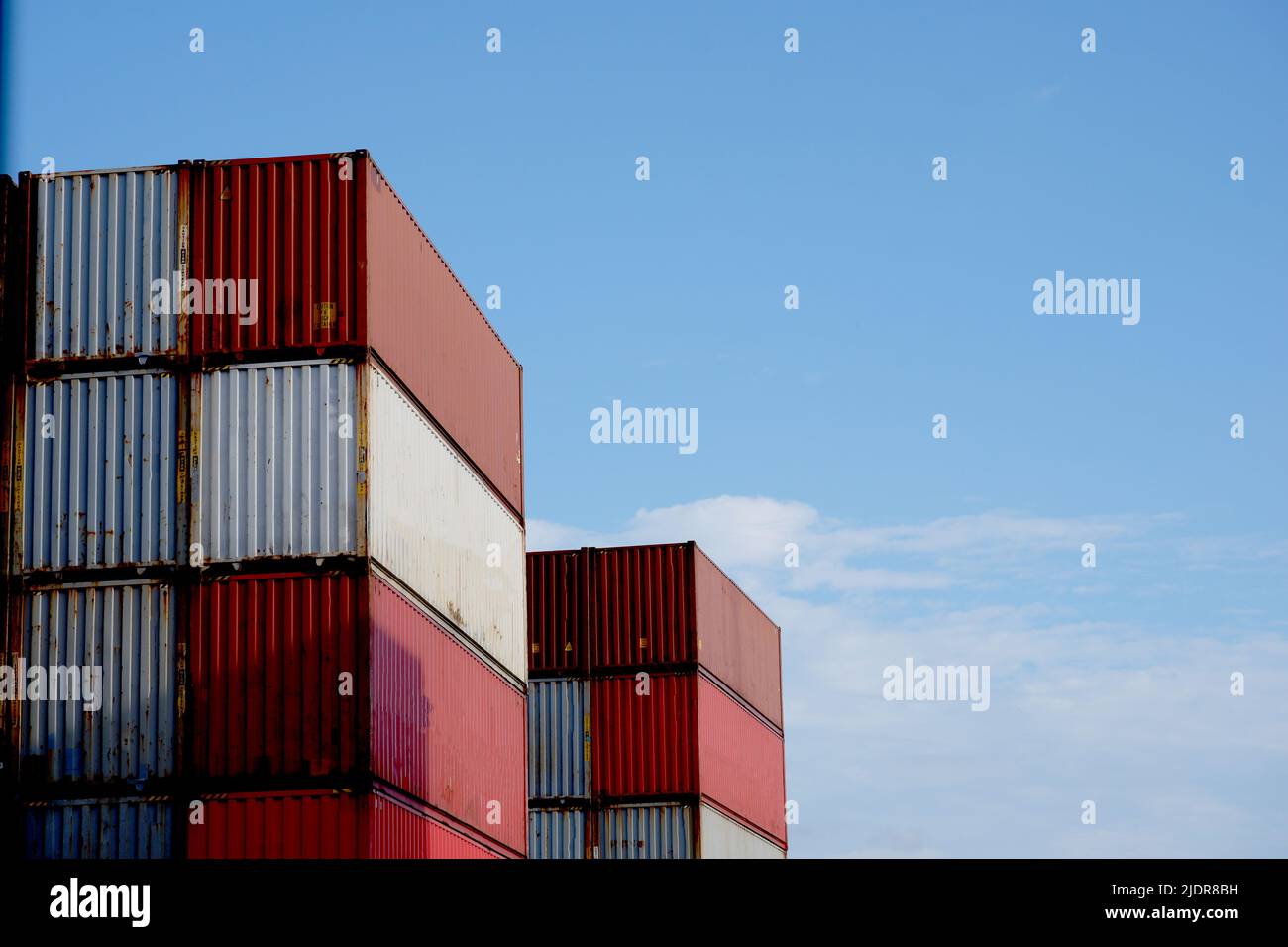 Trade globalization port ship hi-res stock photography and images - Alamy