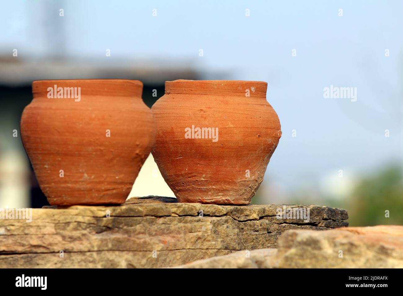 Clay pot texture hi-res stock photography and images - Alamy