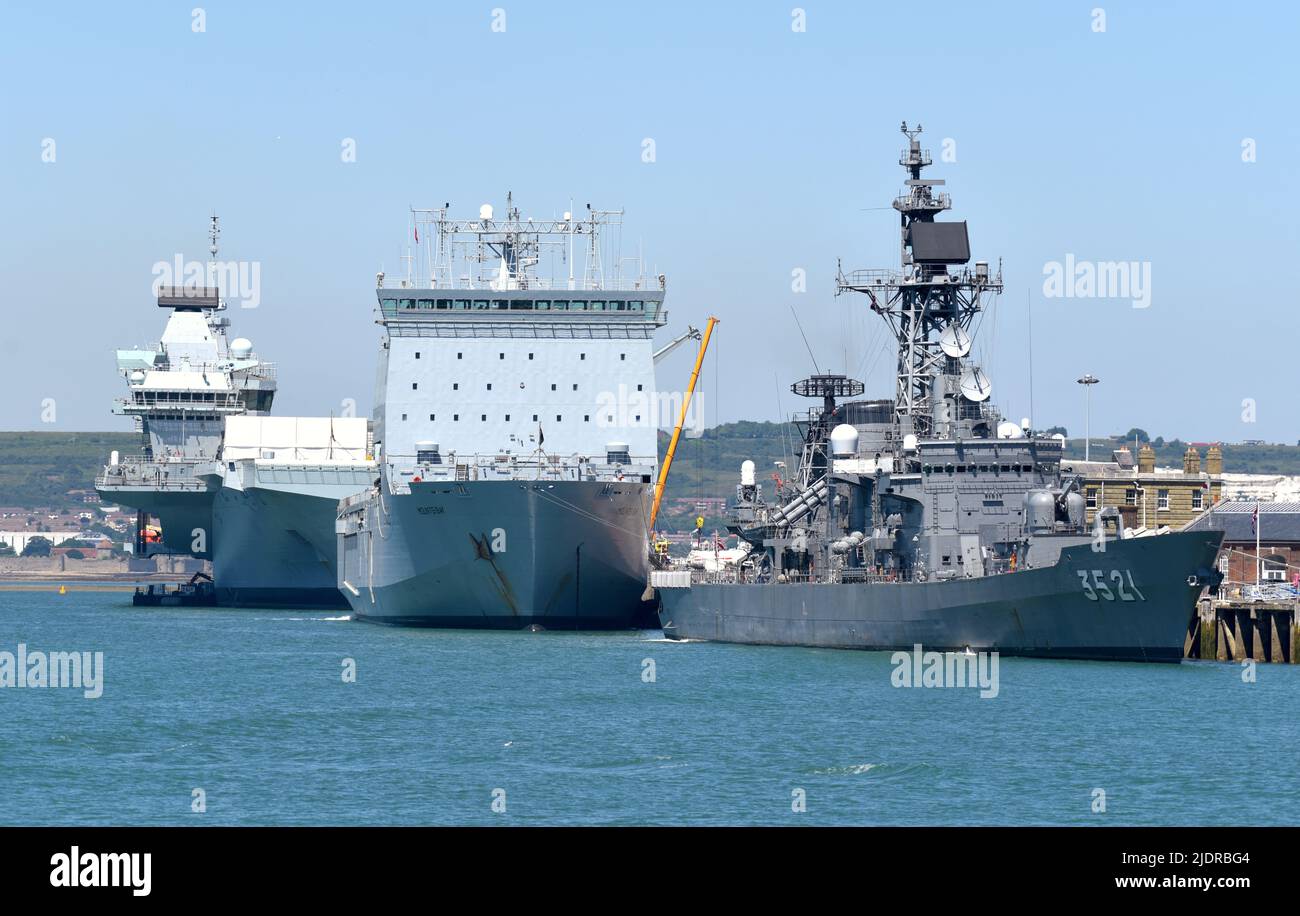 22/06/2022 Portsmouth UK Japan Maritime Self-Defence Force JS Shimakaze ...