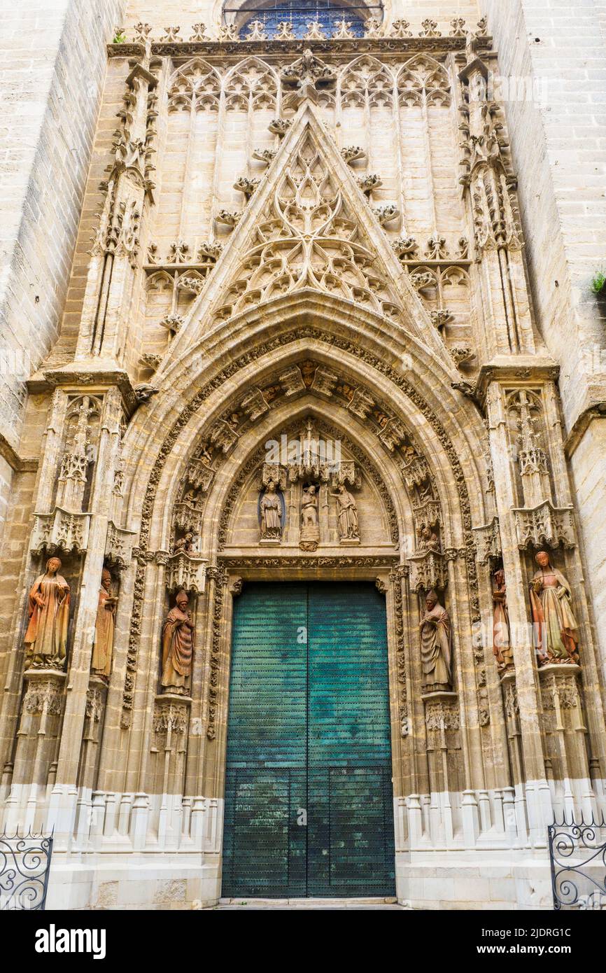 Seville cathedral door hi-res stock photography and images - Alamy
