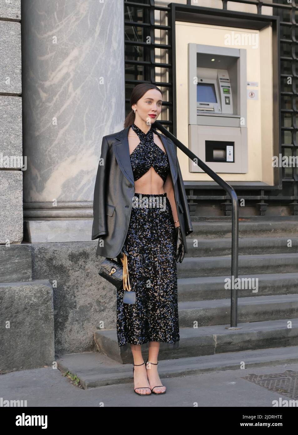 Mary Leest street style outfit before Ermanno Scervino fashion show ...