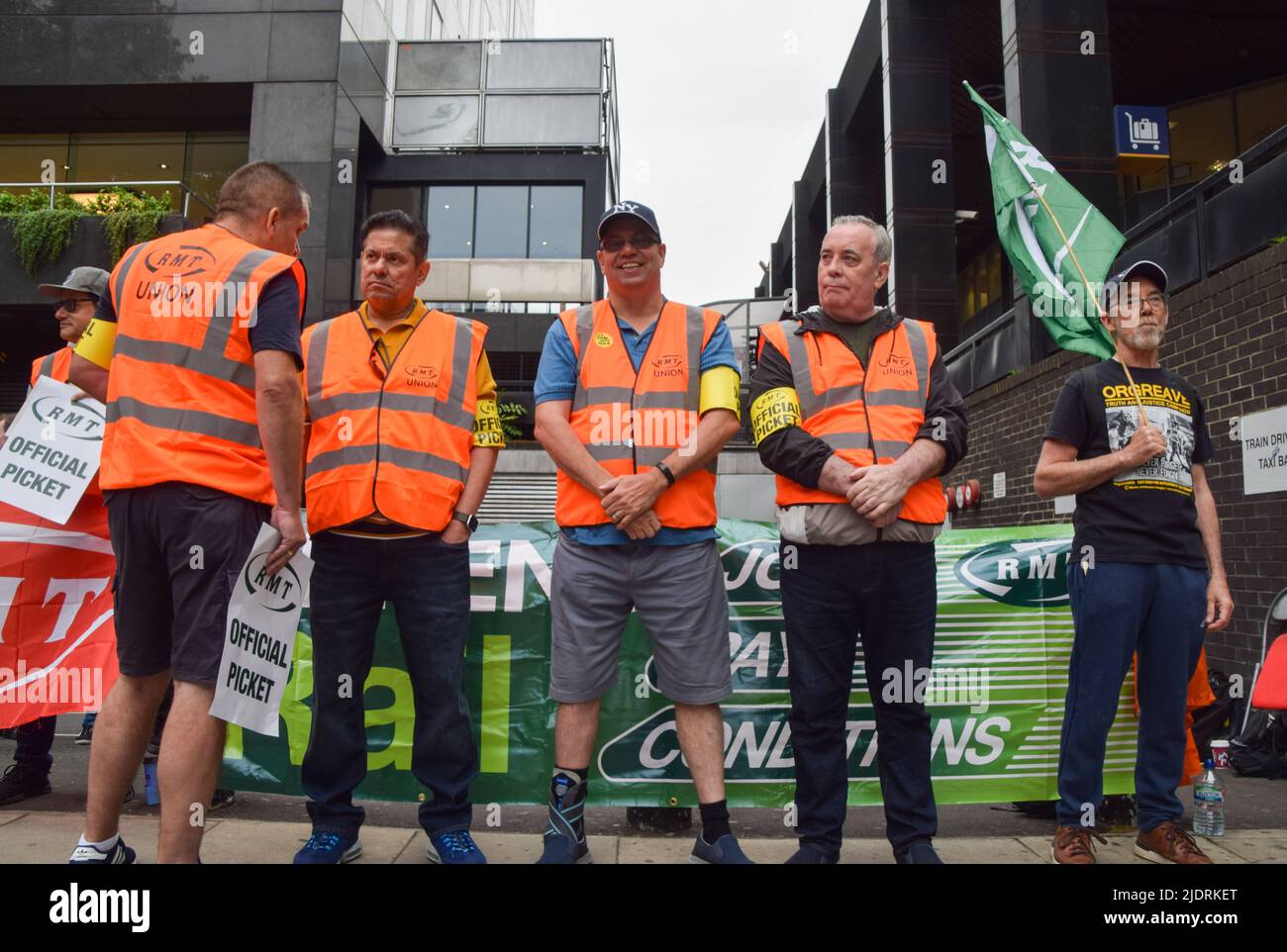 Rmt official picket sign hi-res stock photography and images - Alamy