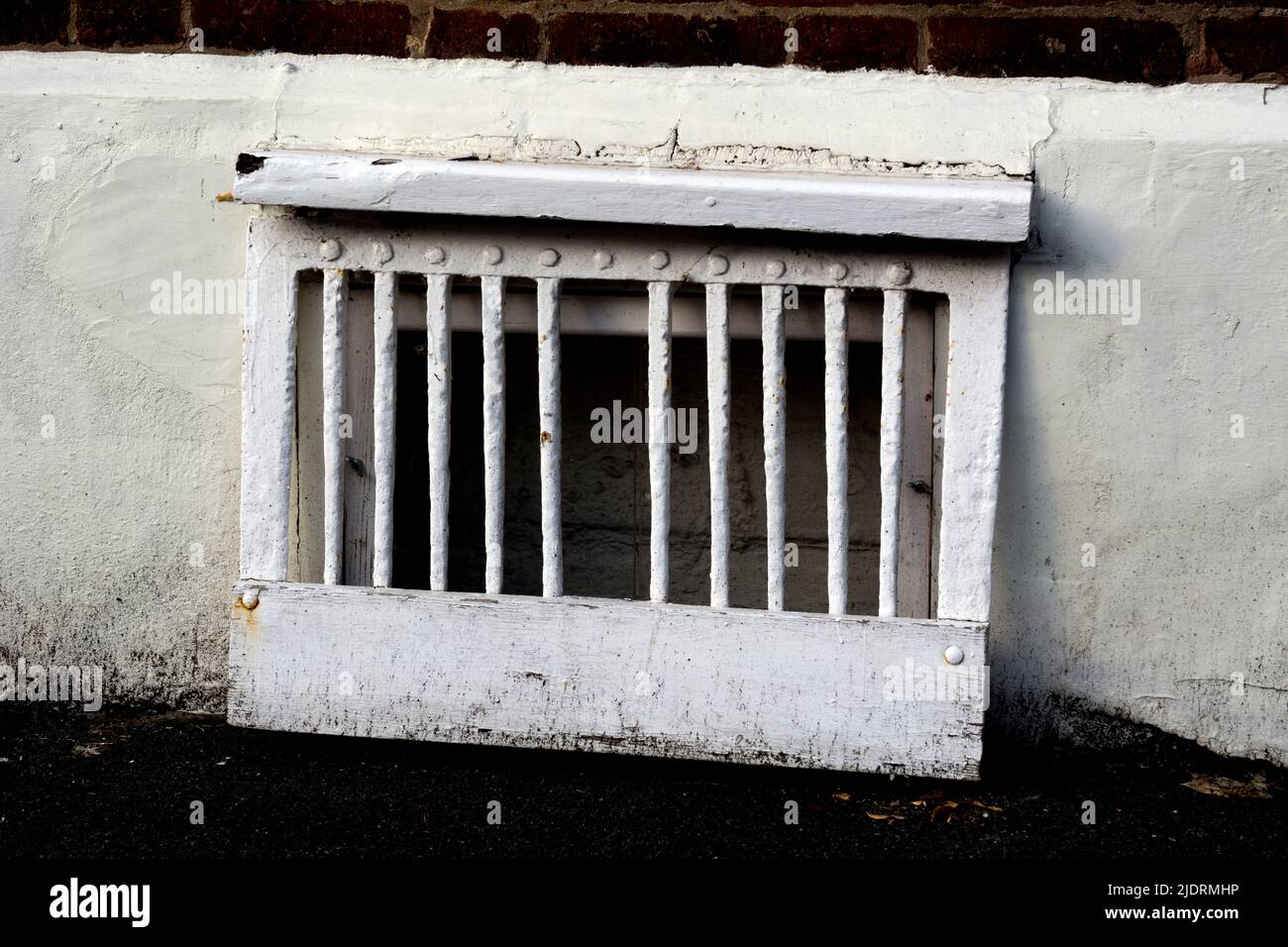 A cellar grating in Castle Street, Warwick, Warwickshire, England, UK ...