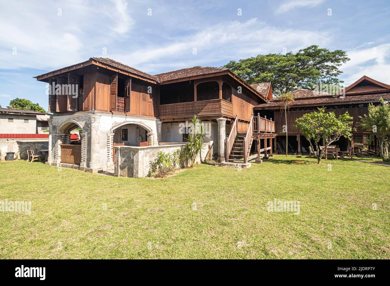 Malay architecture hi-res stock photography and images - Alamy