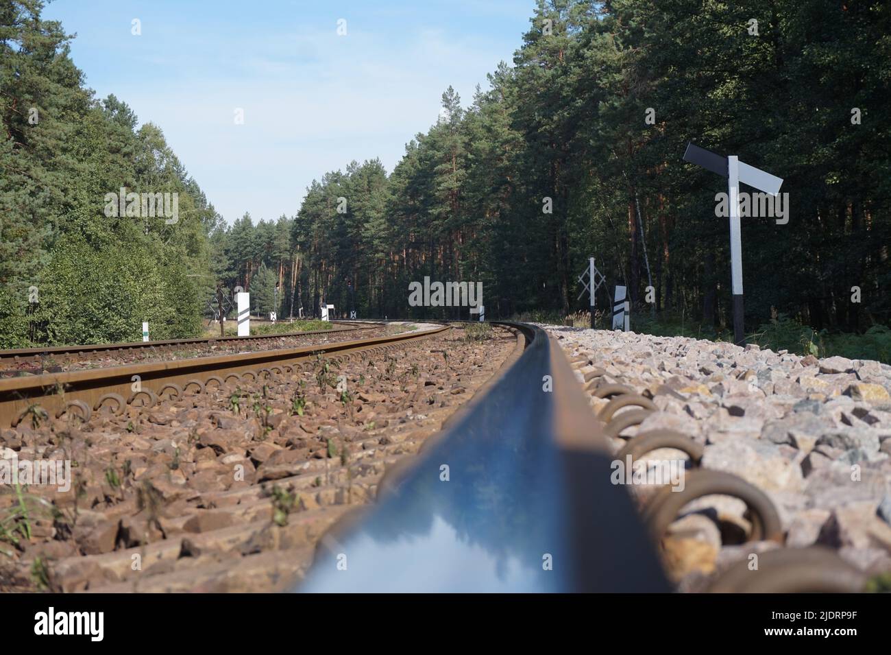 Train track/ railroad - perspective Stock Photo - Alamy