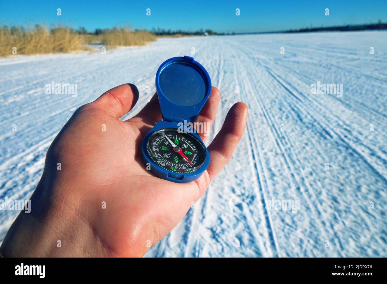 Winter hiking (winter independent travel in forest and river), camping ...