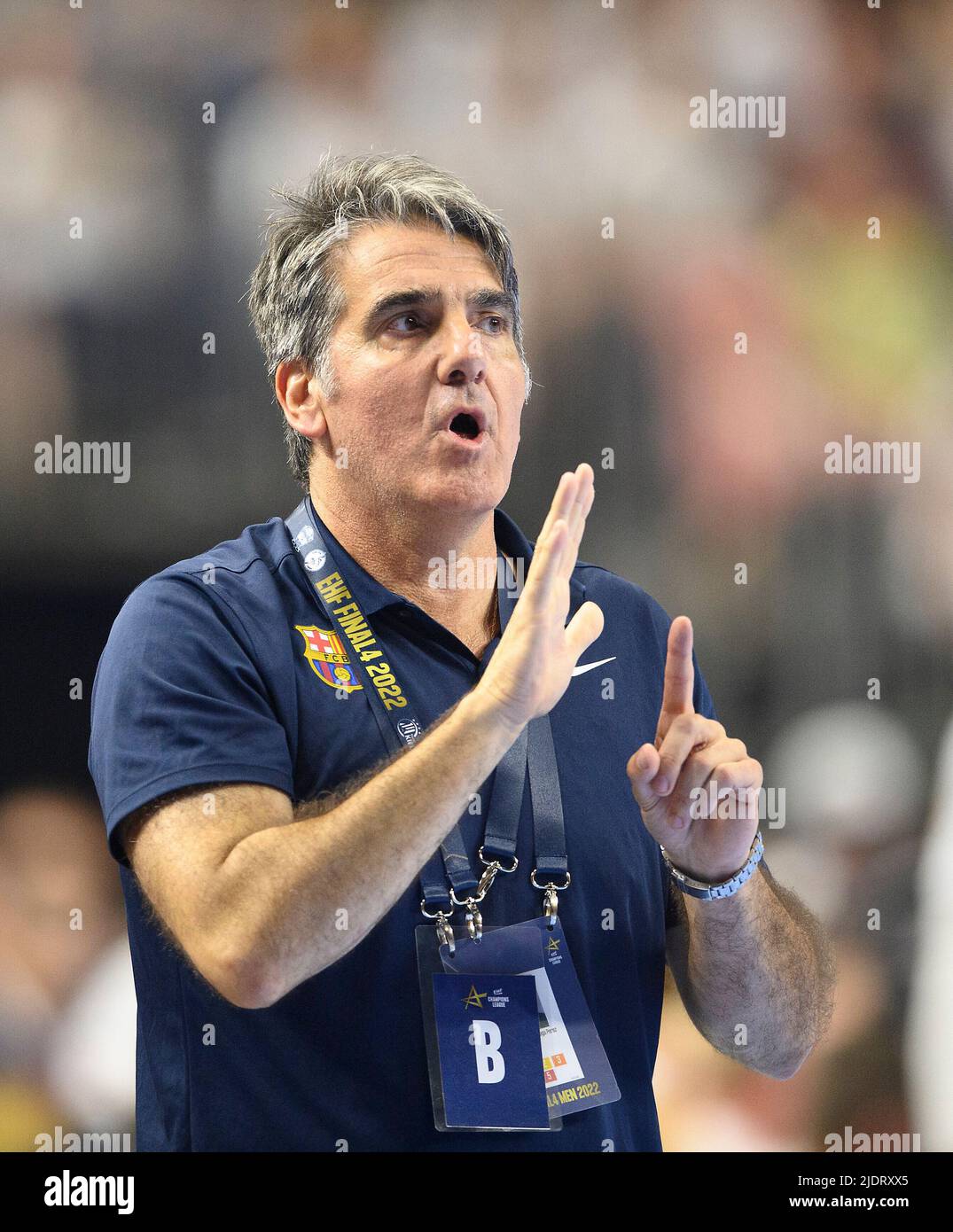 coach Carlos ORTEGA (Barca) gesture, gesture, Handball Champions League ...