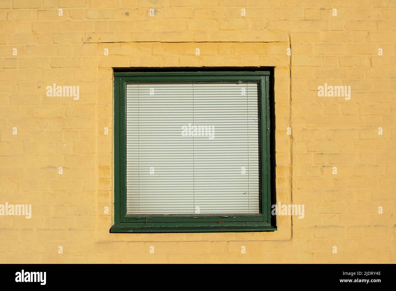 Yellow window frame hi-res stock photography and images - Alamy