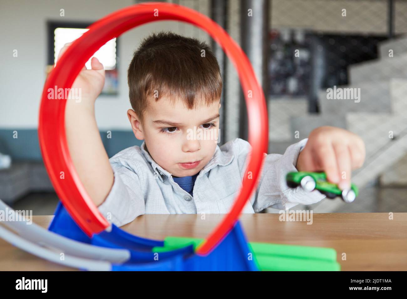 Toy race track loop hi-res stock photography and images - Alamy