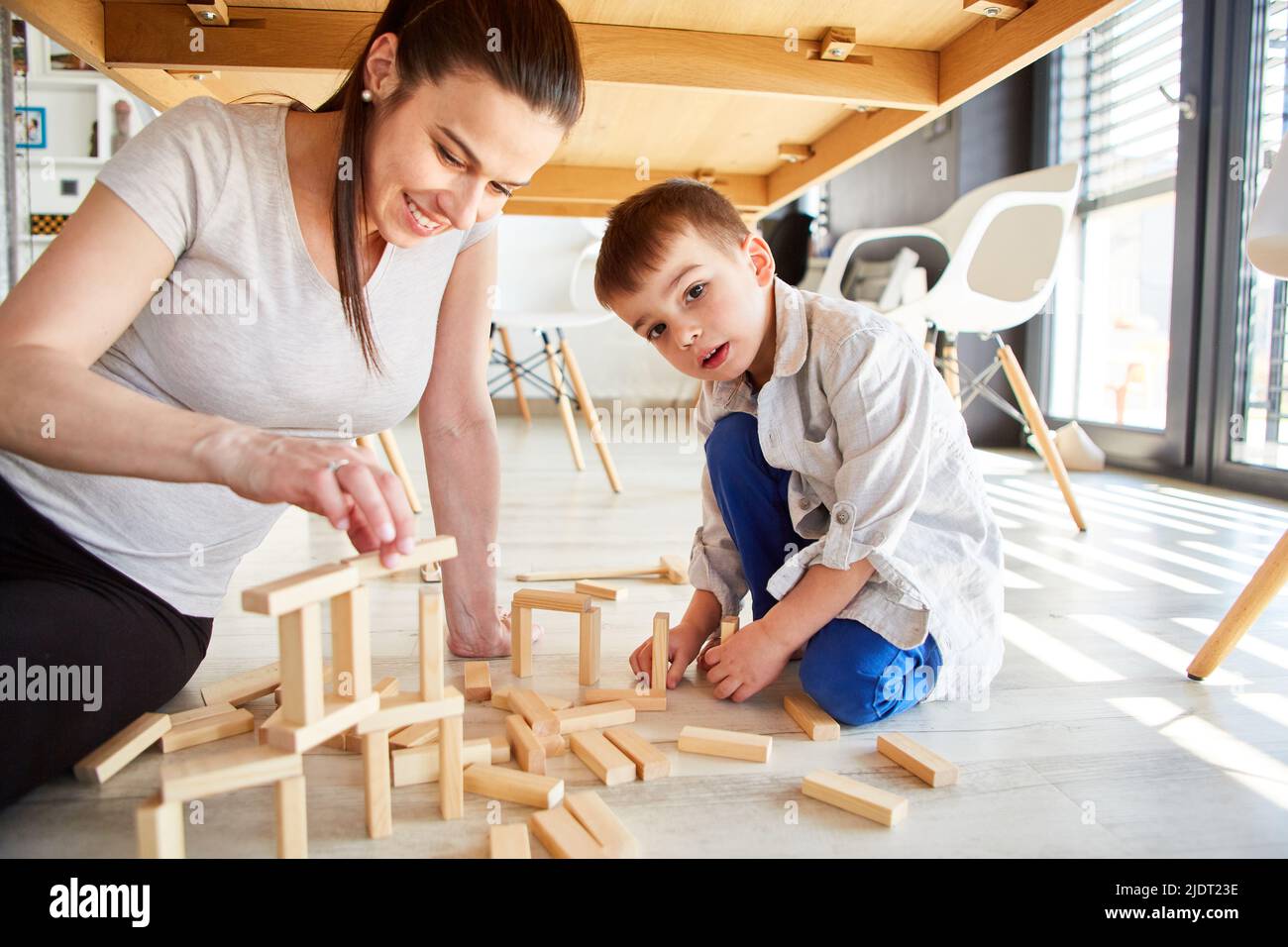 Child sit on floor hi-res stock photography and images - Alamy