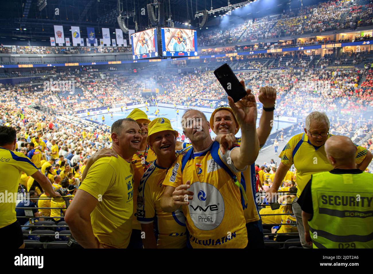 Stadium overview edge picture architecture building hi-res stock ...
