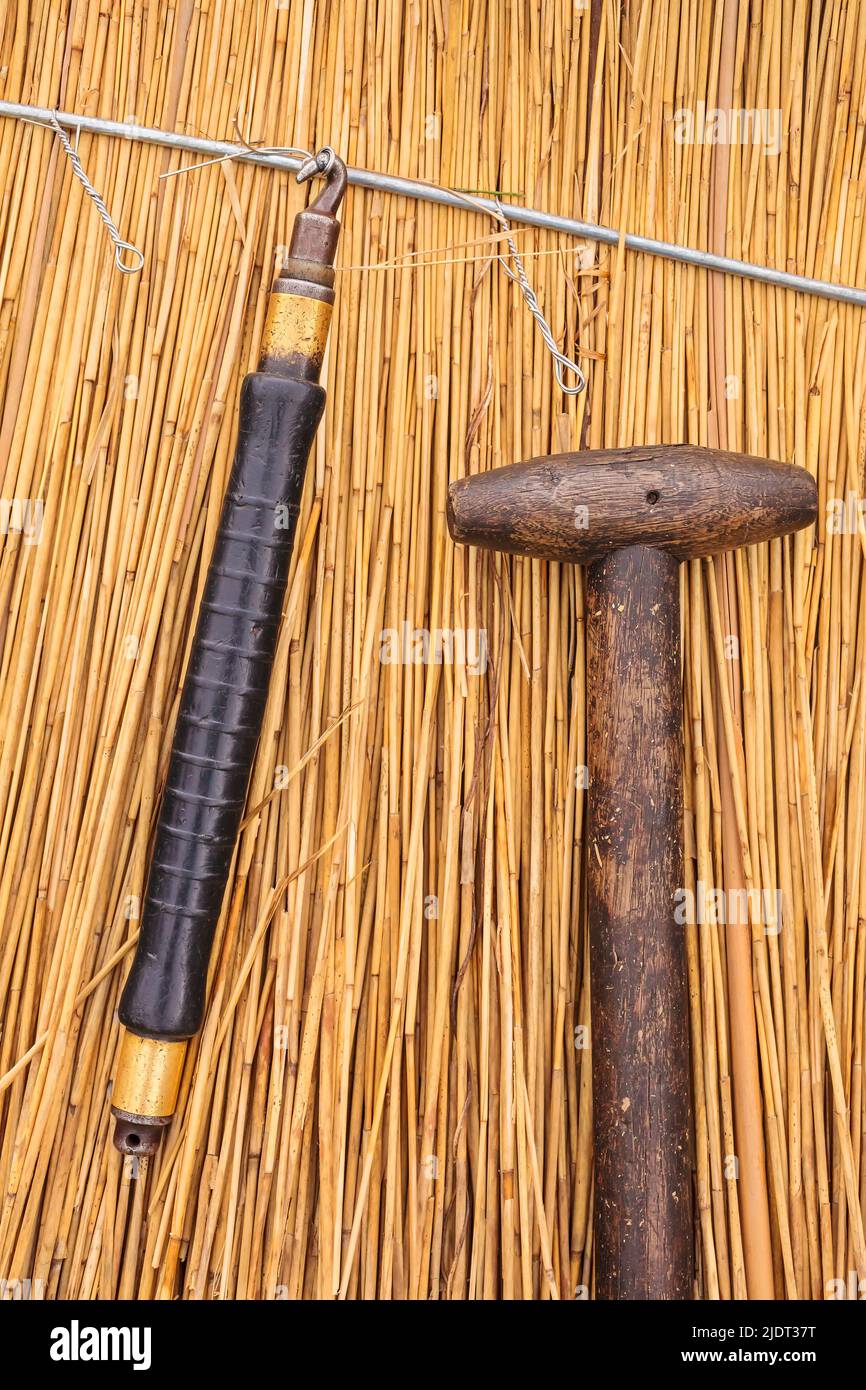 Thatching tool tools hi-res stock photography and images - Alamy