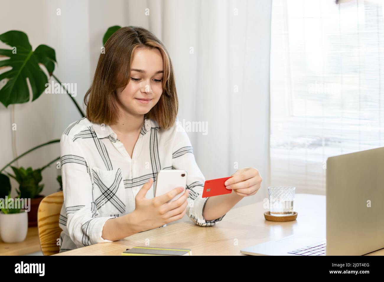 Retail bank interior hi-res stock photography and images - Alamy
