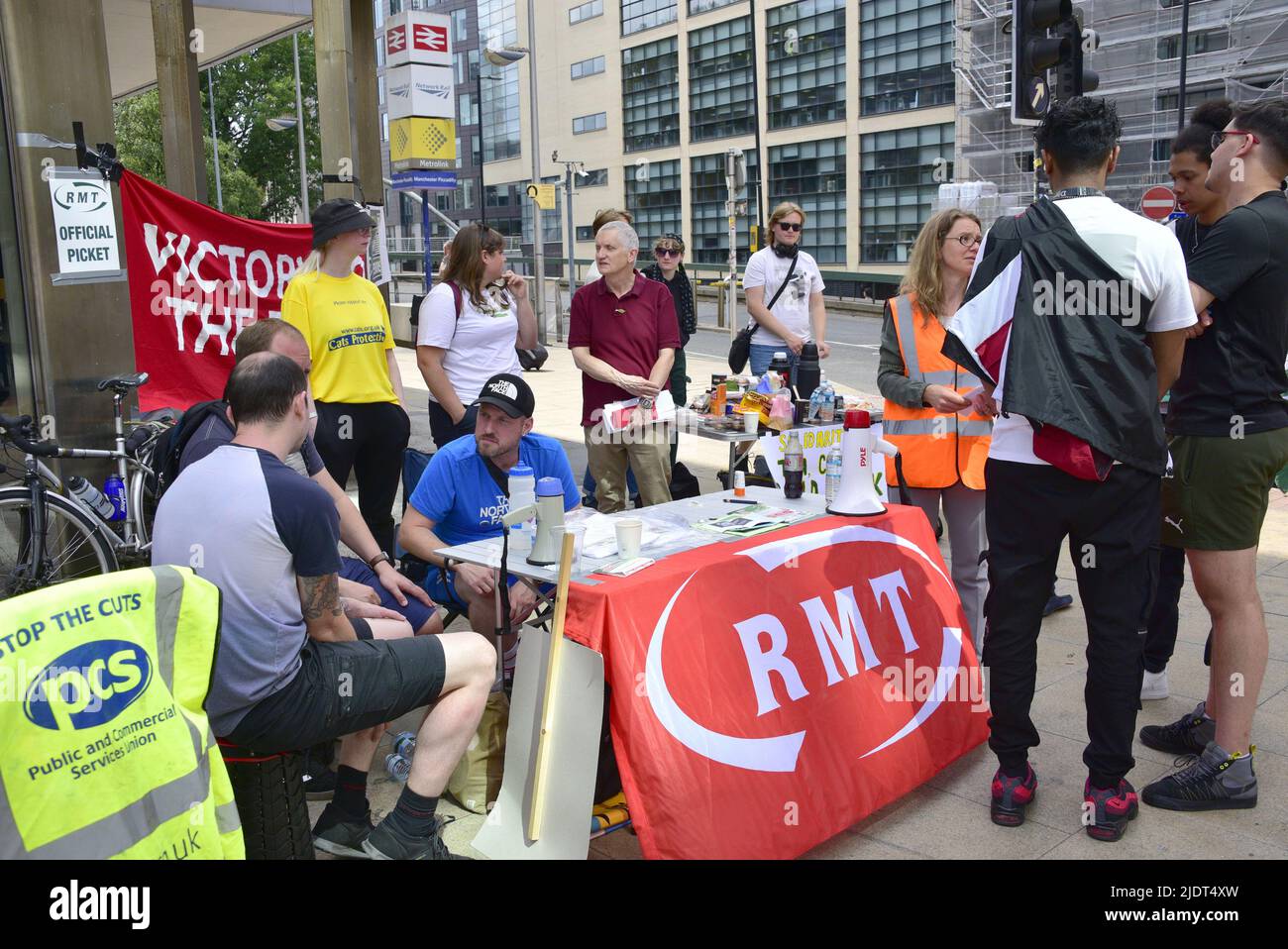 Rmt banners hi-res stock photography and images - Alamy