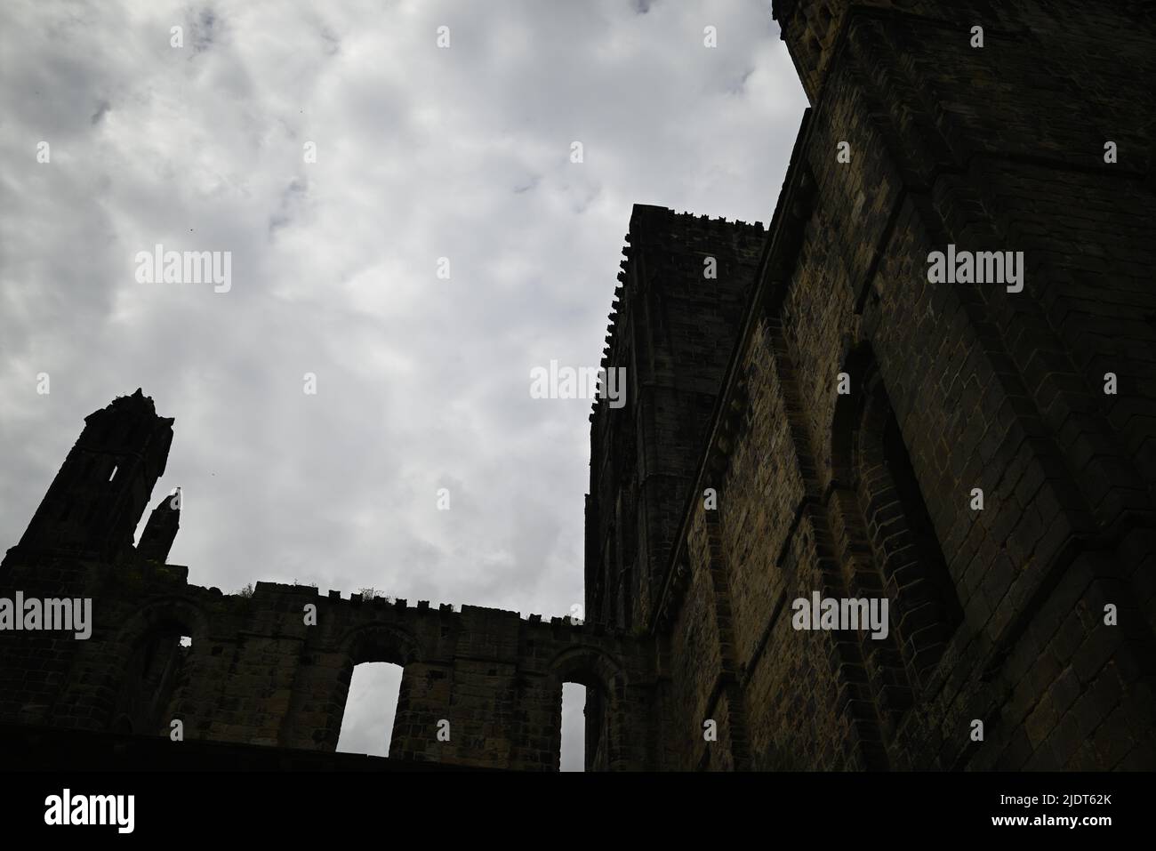 Abbeys cathedrals hi-res stock photography and images - Alamy