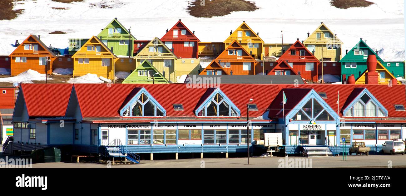 Colourfull houses in Longyearbyen (Spitsbergen, Svalbard Stock Photo ...