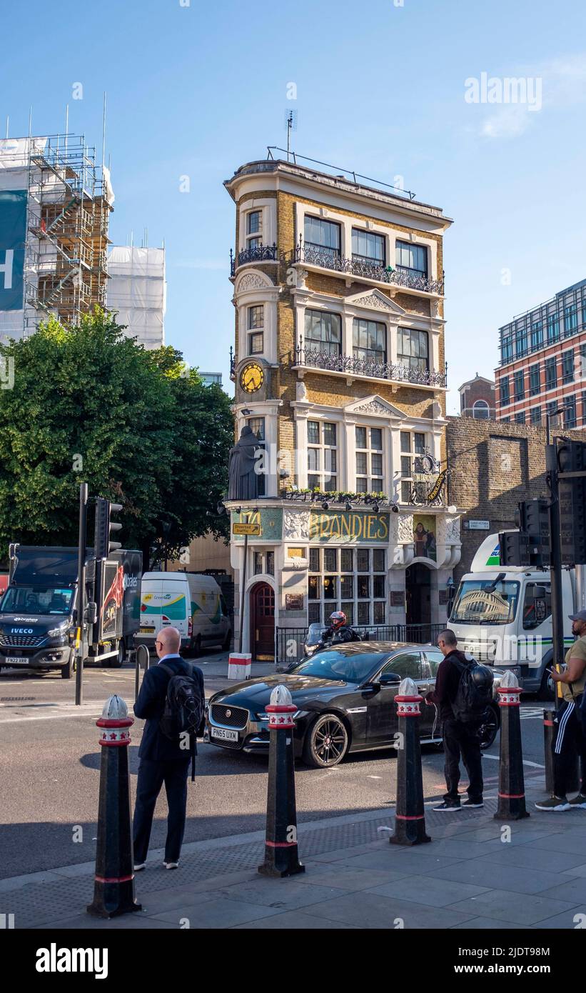The Blackfriars pub in London , England UK The Blackfriar is a Grade II ...