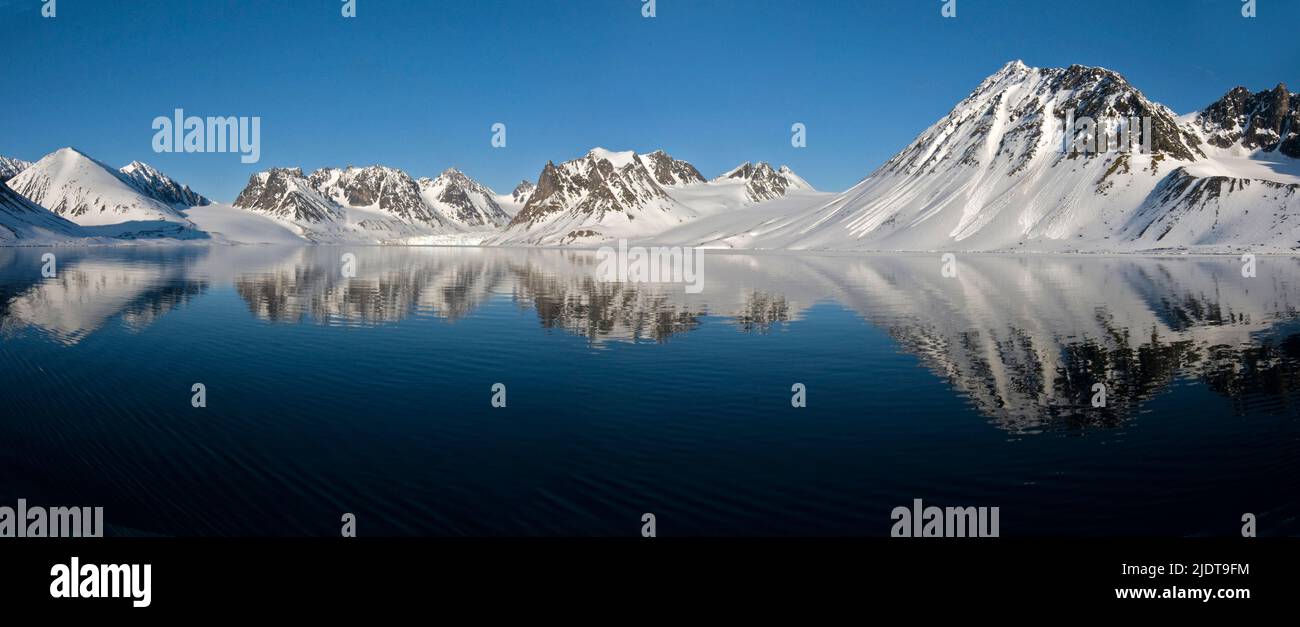 Midnight-sun scenery from Magdelenefjord, western Spitsbergen, Svalbard ...
