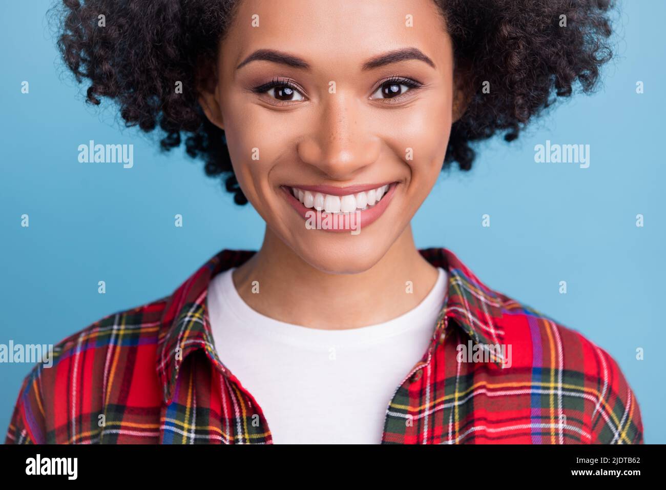 Cropped View Portrait Of Attractive Cheerful Girl Beaming Perfect Smile