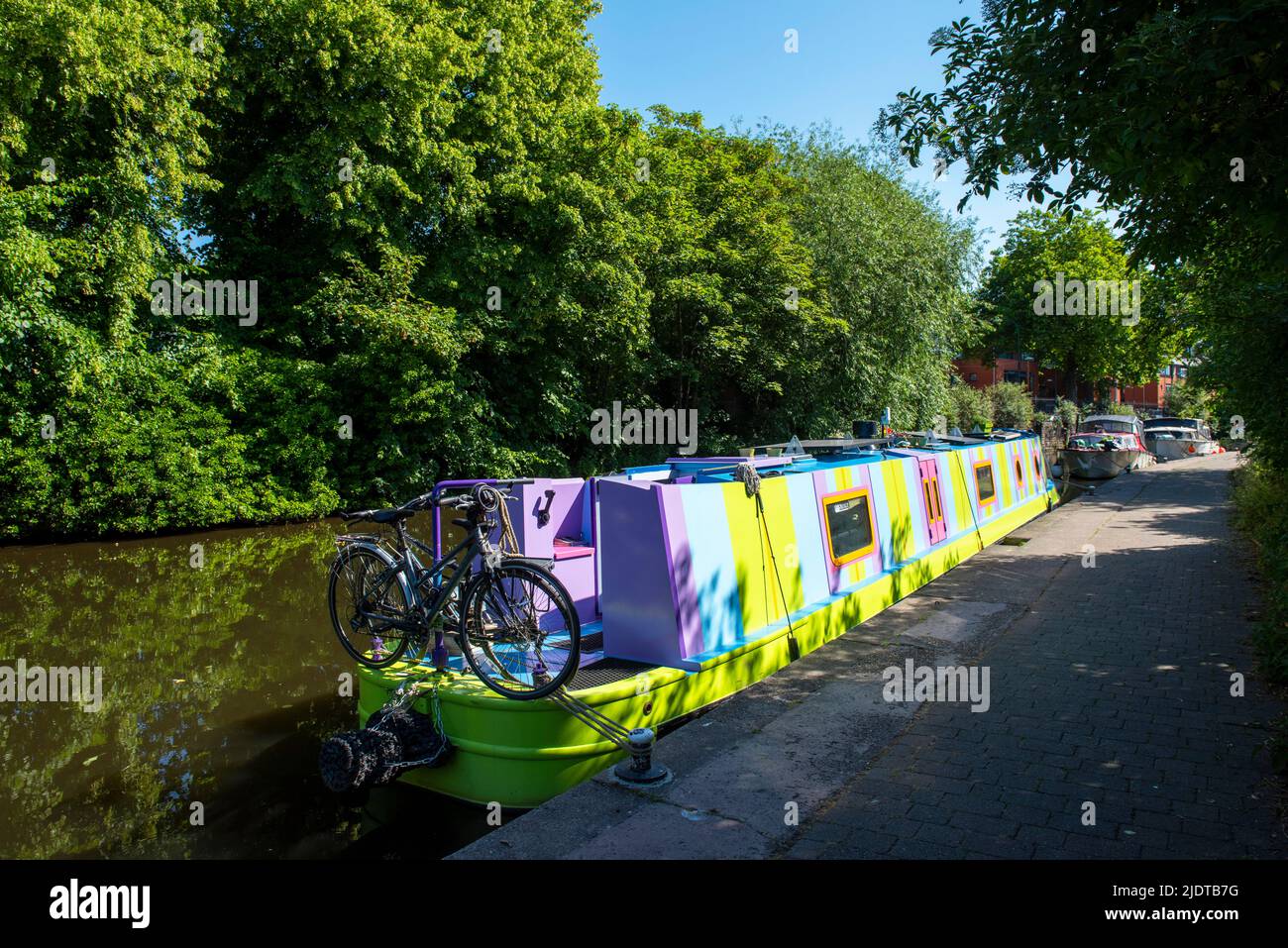 A colourful boat on the Nottingham and Beeston Canal, Nottinghamshire ...