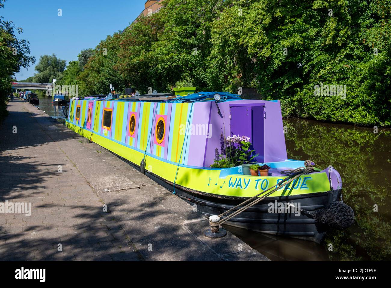 A colourful boat on the Nottingham and Beeston Canal, Nottinghamshire ...