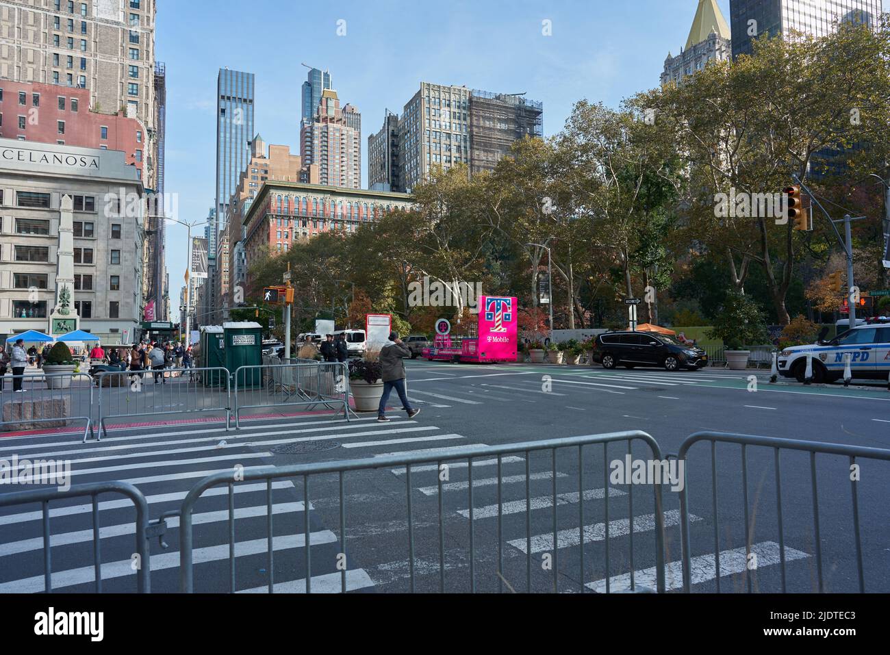 Manhattan, USA - 11. November 2021: Empty Streets before Veterans Day ...