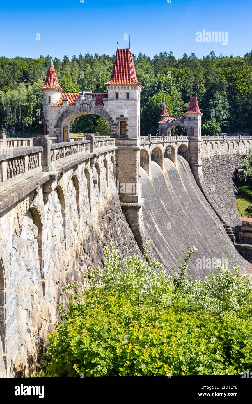 Přehrada Les Království, řeka Labe, Dvůr Králové nad Labem, Česká ...