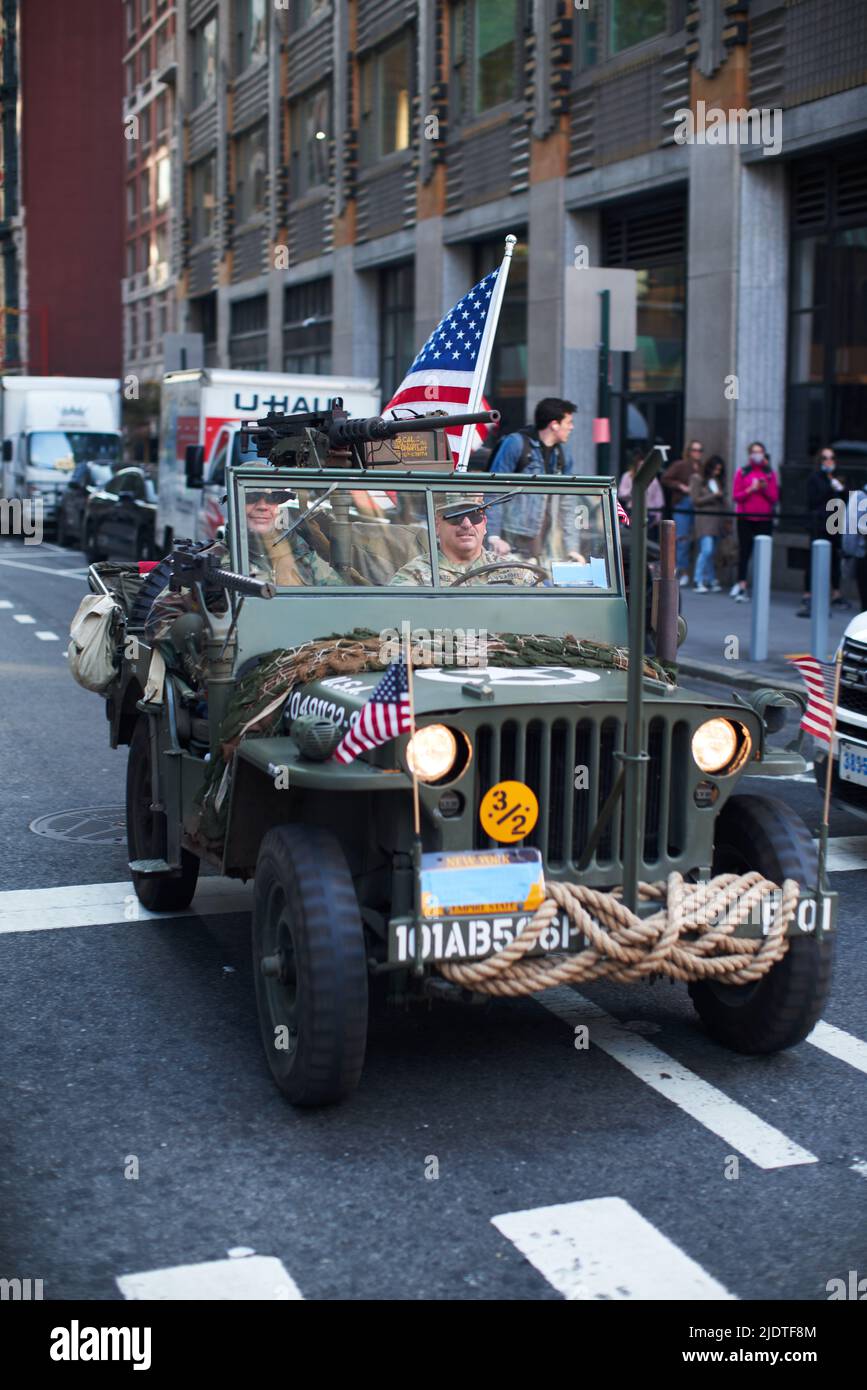 Manhattan, USA - 11. November 2021: Old Jeep Military Vehicle in NYC ...