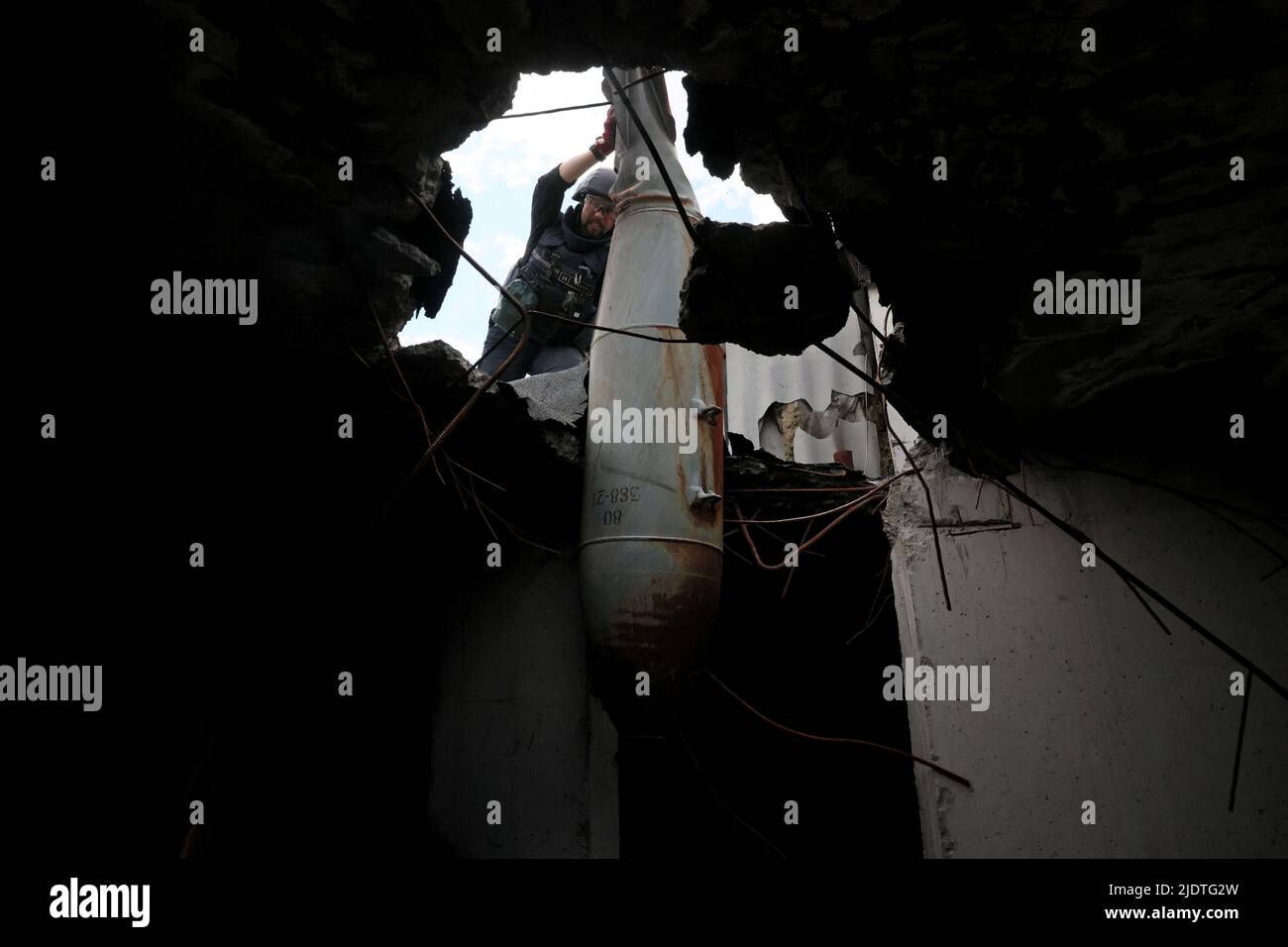 Mines defused hi-res stock photography and images - Alamy