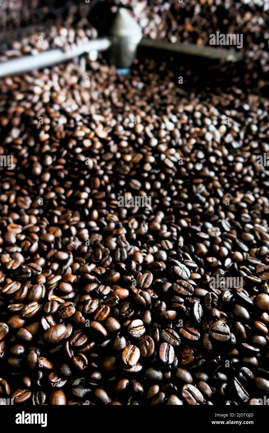 Image of Roasting process of coffee Stock Photo - Alamy