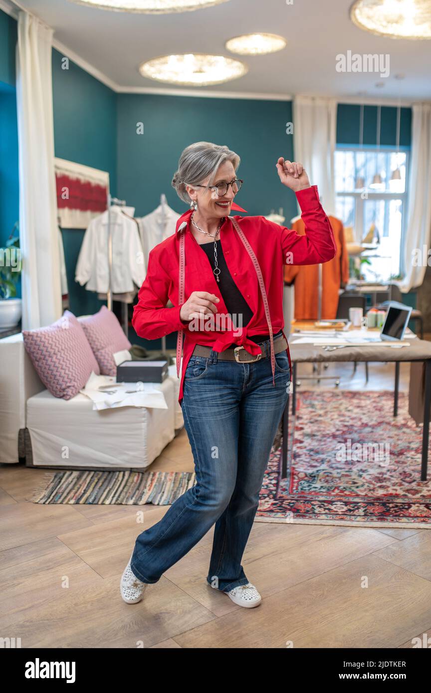 Side to side dance hi-res stock photography and images - Alamy