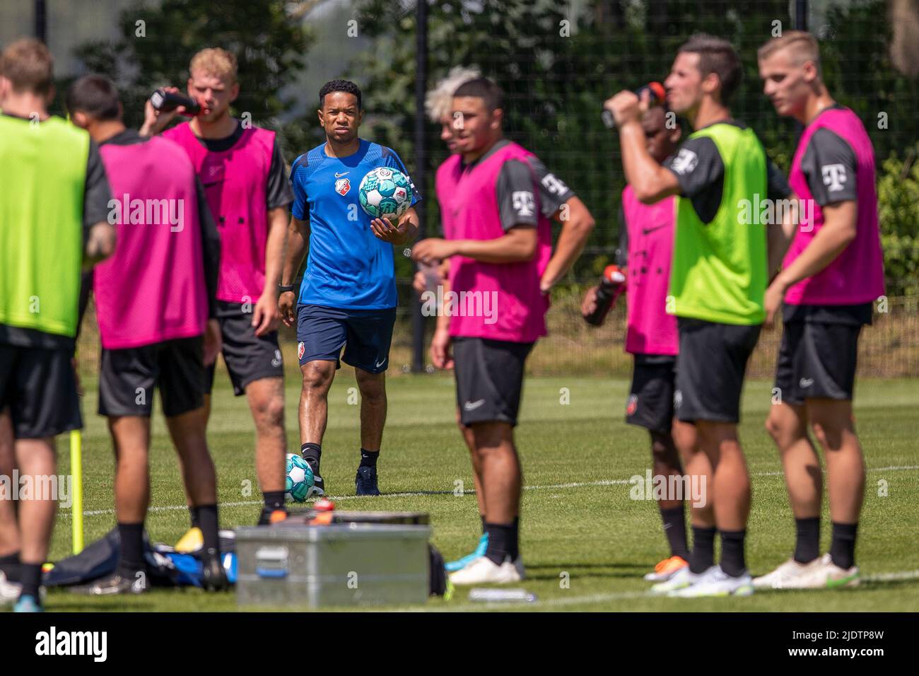 UTRECHT, NETHERLANDS - JUNE 23: Urby Emanuelson of FC Utrecht during ...