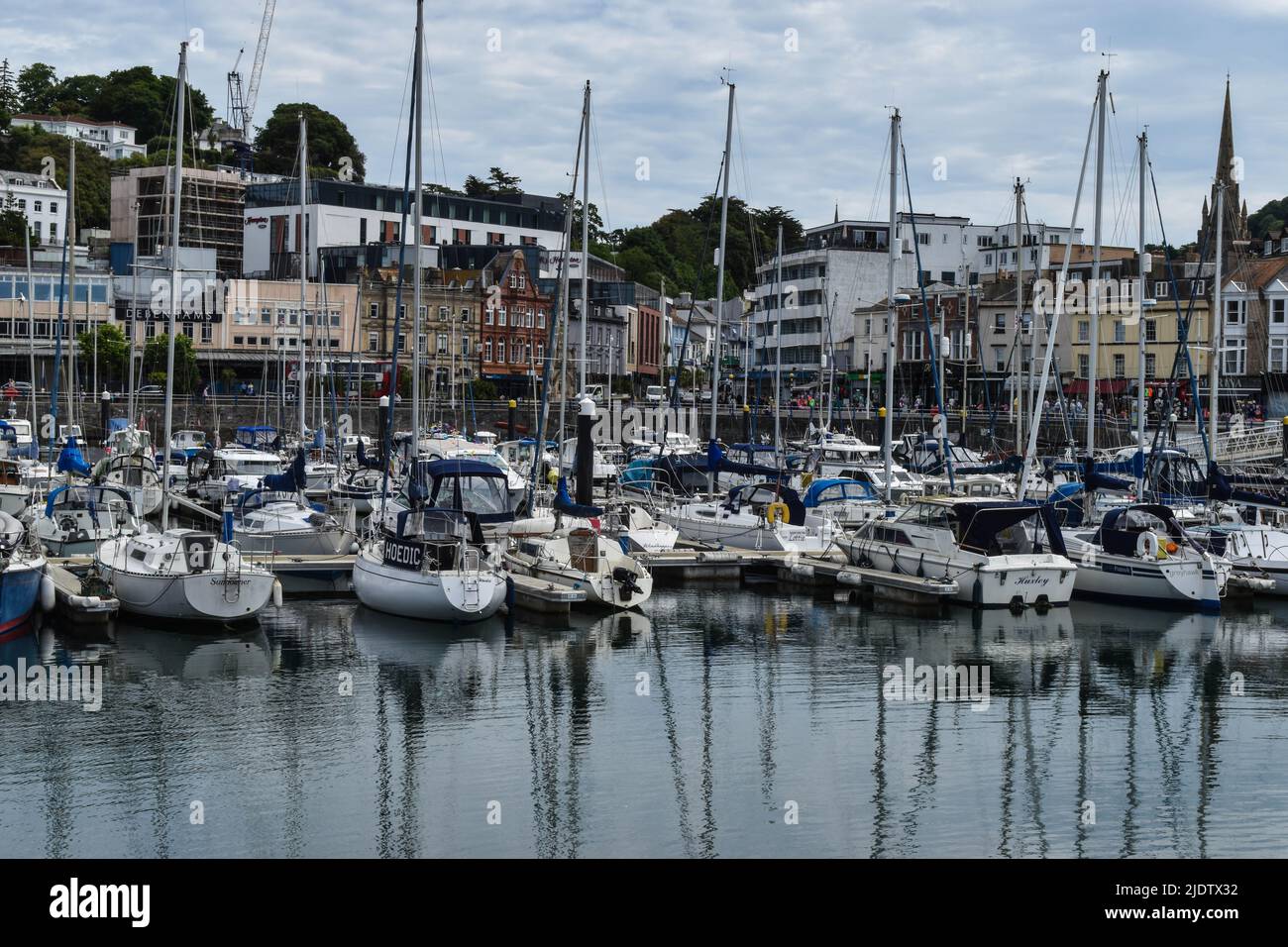 Harbourside fish and chips hi-res stock photography and images - Alamy