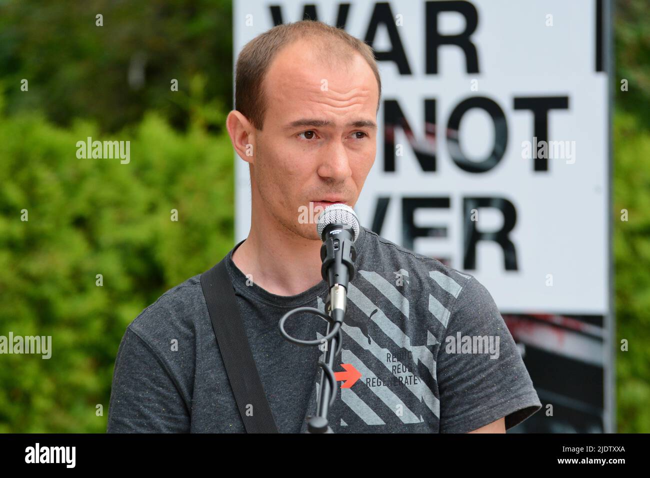 Marian kushnir hi-res stock photography and images - Alamy